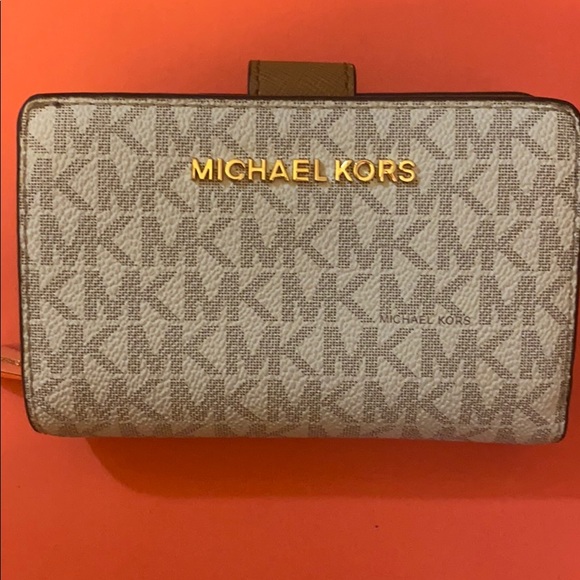 Michael Kors | Bags | Mk Small Wallet | Poshmark